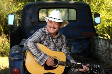 Bobby Dean - White Lightning or Pink Champagne - MusicRow.com