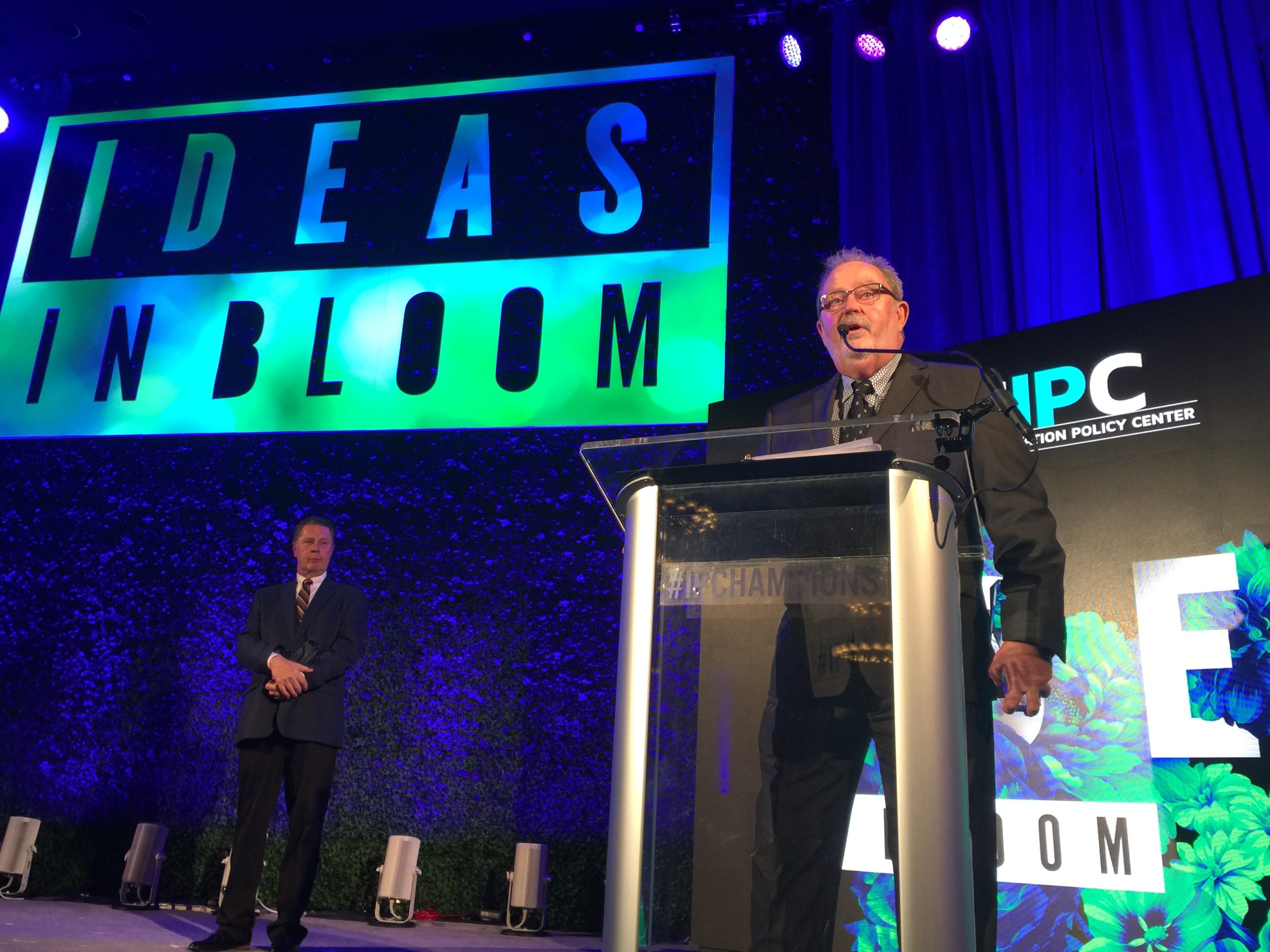 U.S. Chamber of Commerce Honors NSAI's Bart Herbison, Steve Bogard ...