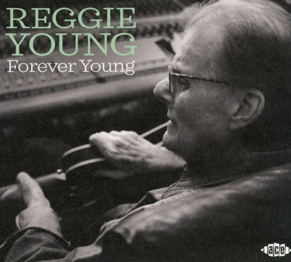 Legendary Guitarist Reggie Young Passes Away - MusicRow.com