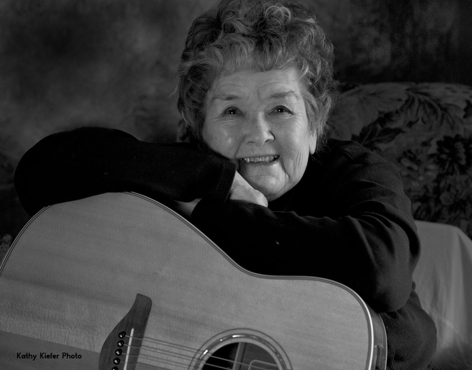 Country-Pop Star Bonnie Guitar Dies At 95 - MusicRow.com