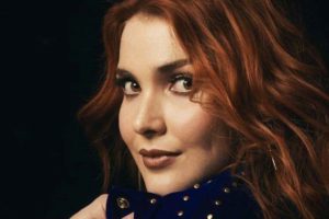 Caylee Hammack Earns Highest Female Country Radio Debut In Three Years ...