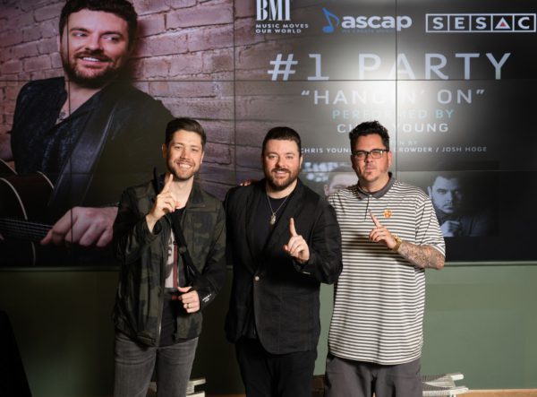 Chris Young Celebrates 11th No. 1 Single With "Hangin' On" - MusicRow.com