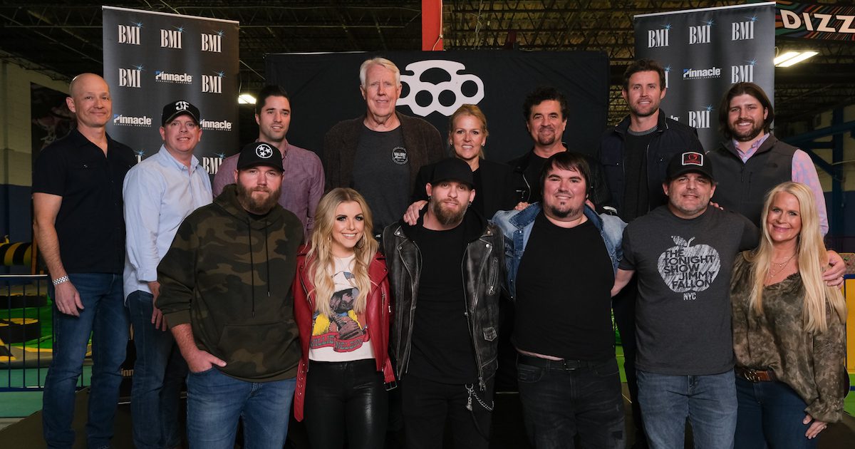 Brantley Gilbert, Lindsay Ell Celebrate Chart-Topper "What Happens In A ...
