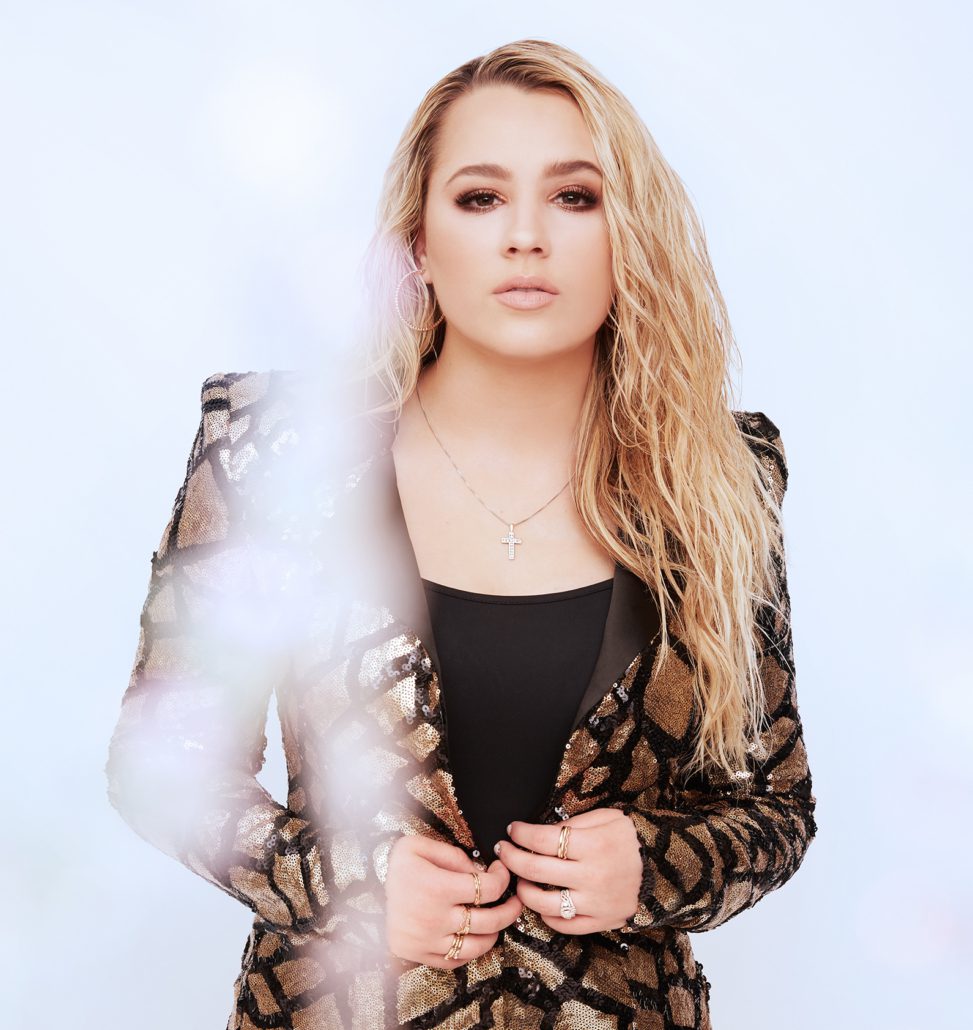 Weekly Register: Gabby Barrett Takes No. 1 Country Song Spot For Third ...