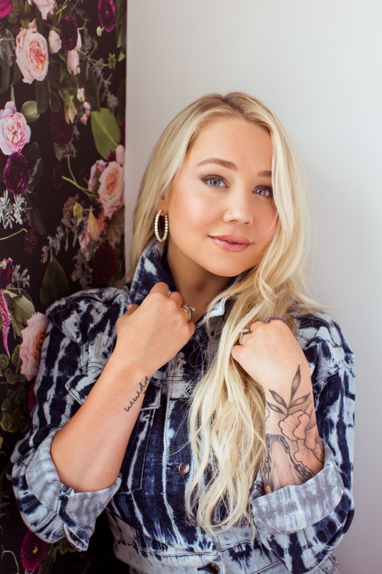 RaeLynn Takes Fans Back Home On Full 'Baytown' Album [Interview ...