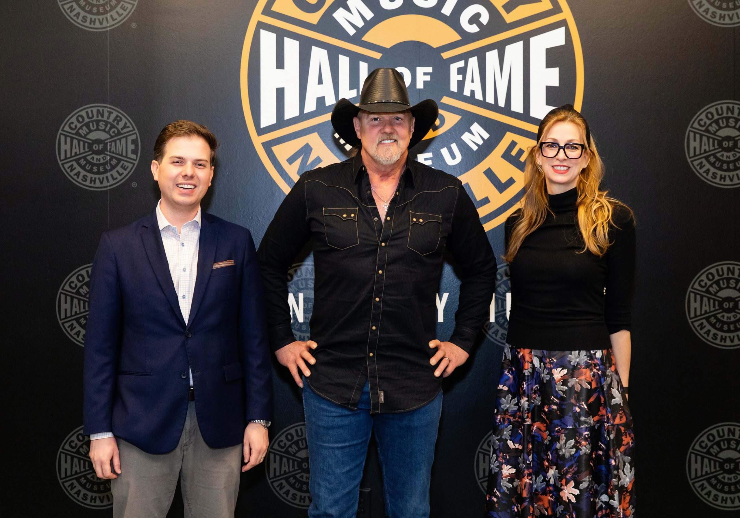 Industry Ink: Miranda Lambert & Elle King, Cody Johnson, Trace Adkins ...