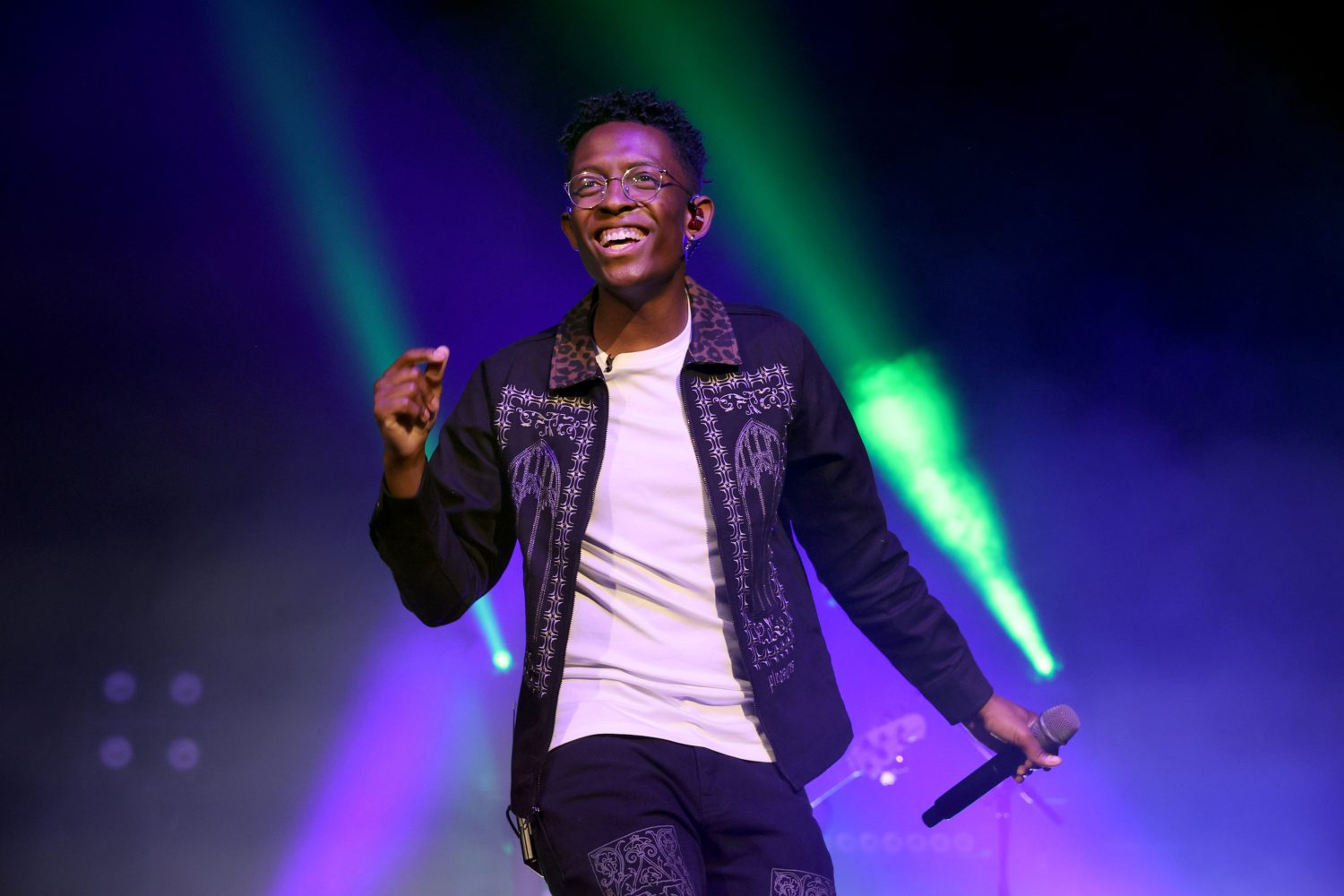 'Breland & Friends' Bring The Heat To The Ryman For Oasis Center ...