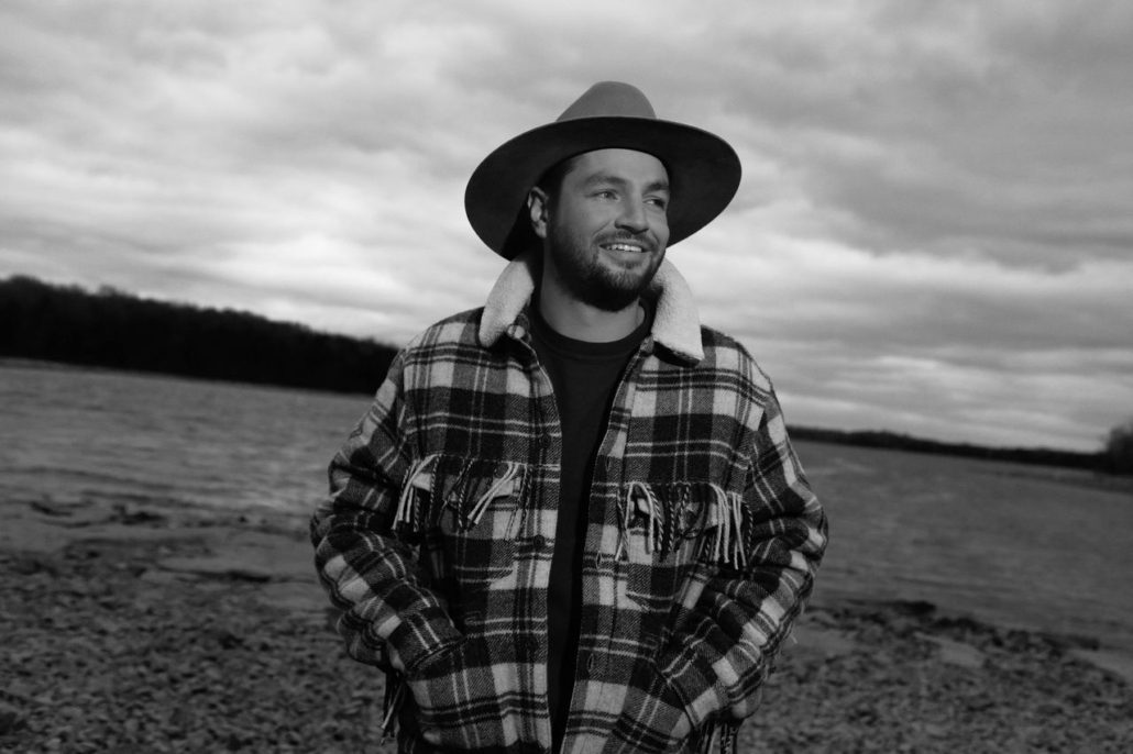 Chayce Beckham Signs With KP Entertainment - MusicRow.com