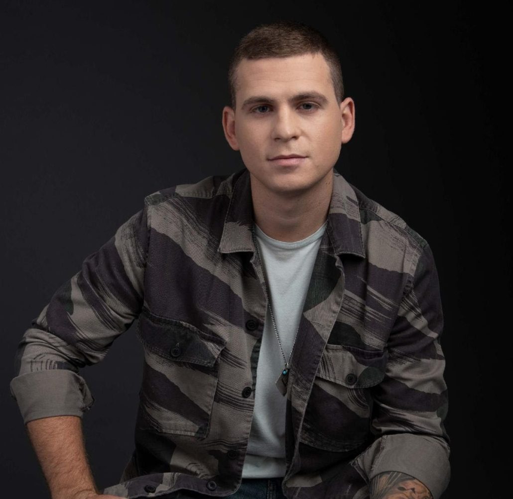 Chris Colston Releases New Album ‘Boy Like Me‘ - MusicRow.com