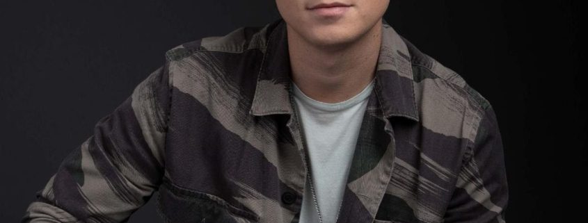 Chris Colston Releases New Album ‘Boy Like Me‘ - MusicRow.com