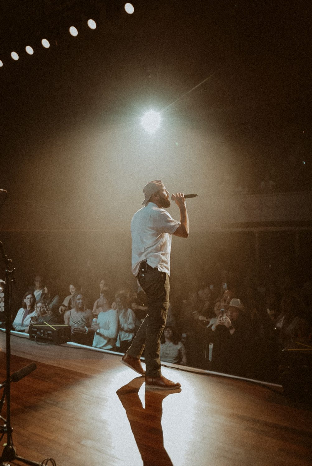 Jordan Davis Quietly Rises To Stardom, Shines On Ryman Stage - MusicRow.com