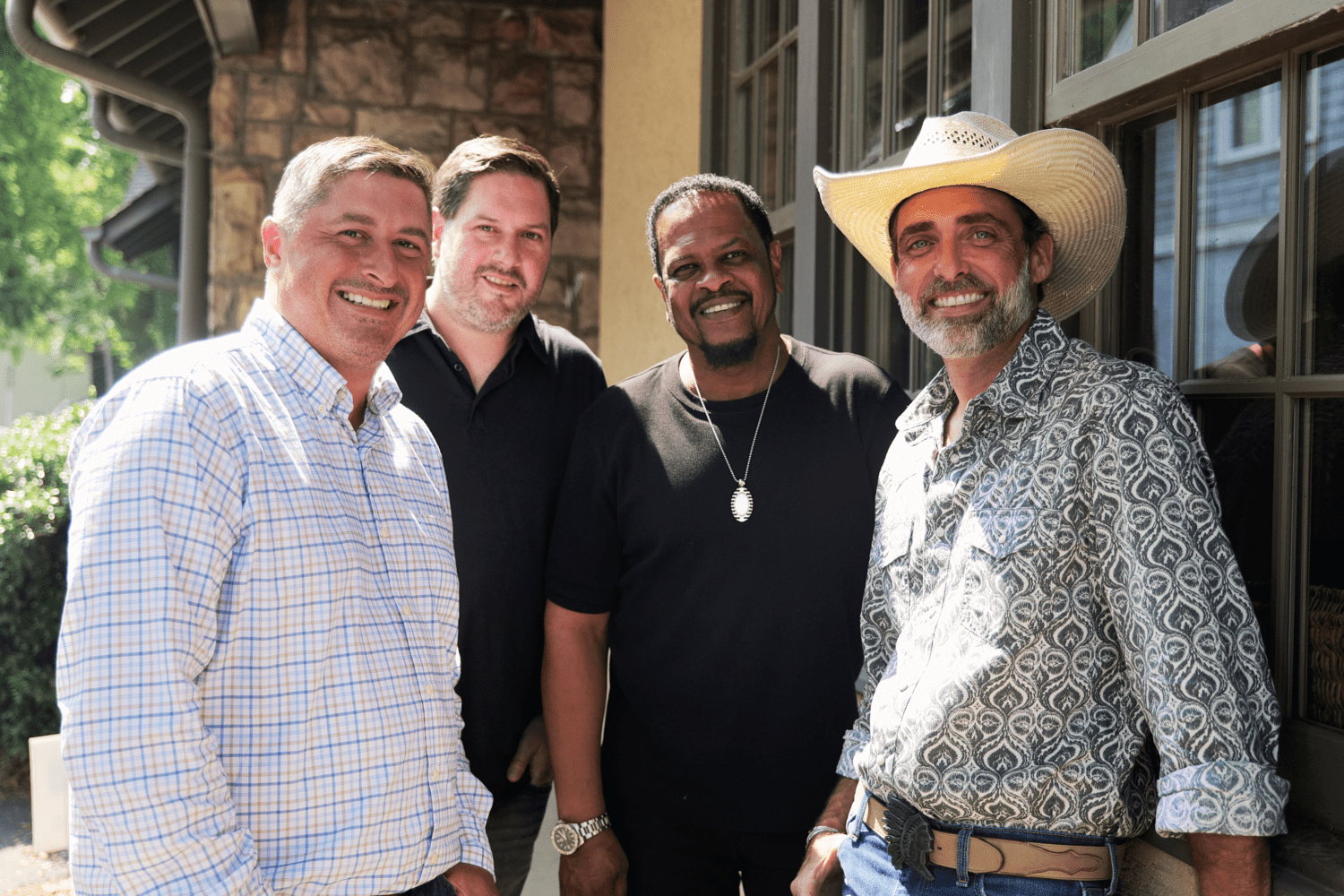 Clint Daniels Renews Deal With Porchlight Music Publishing - MusicRow.com