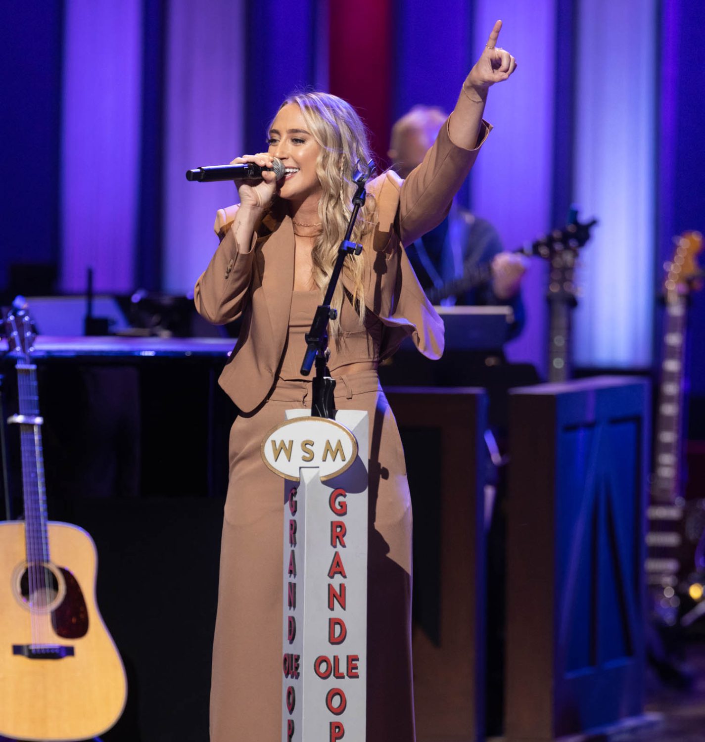 Ashley Cooke Has Full Circle Moment During Opry Debut - MusicRow.com