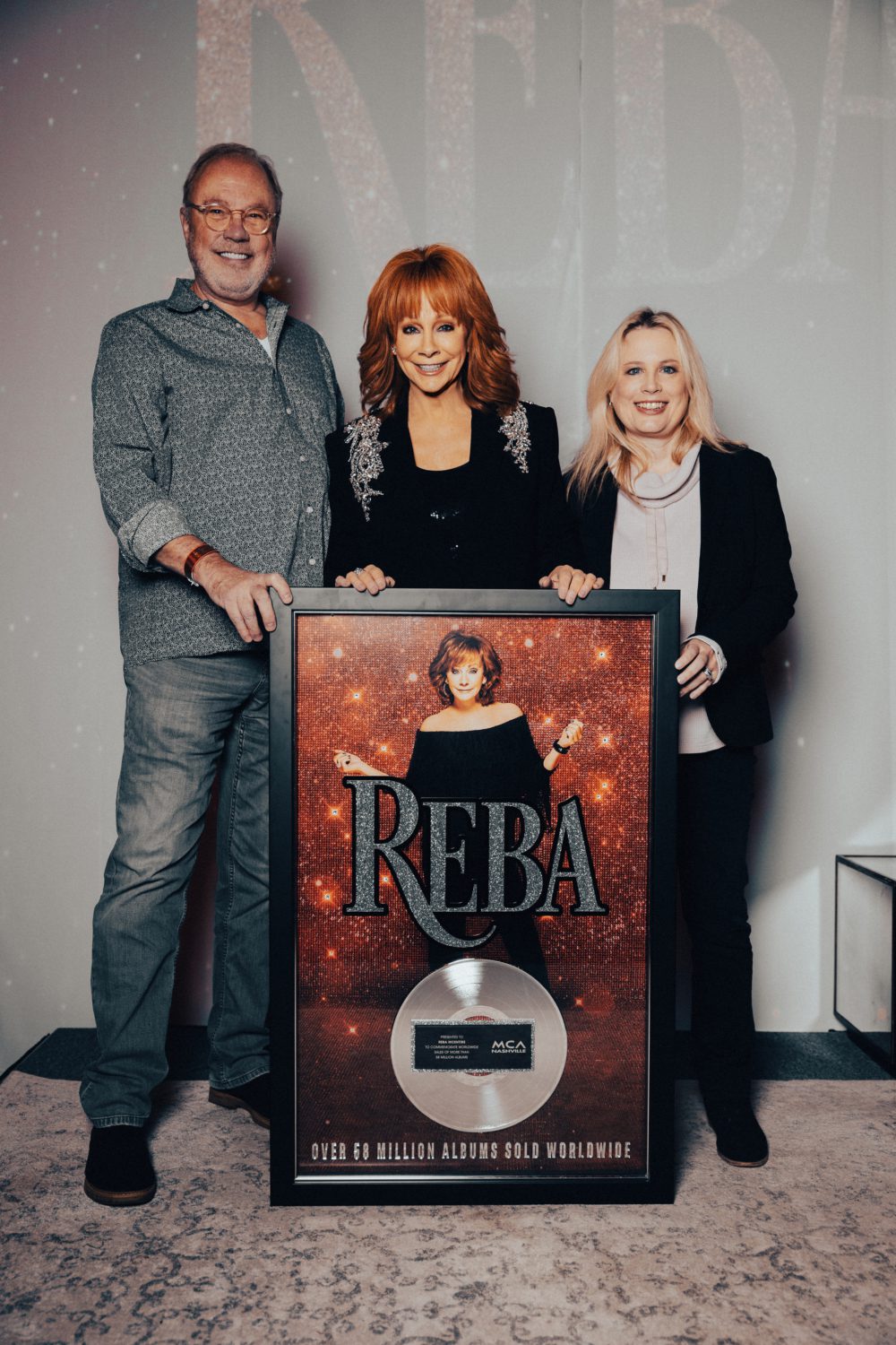 Reba Commemorates First Solo Headlining Show At Bridgestone Arena With ...