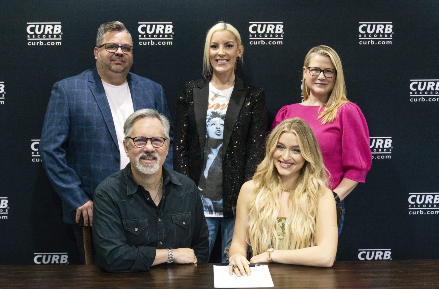 Harper Grace Signs With Curb, Jonas Group, WME - MusicRow.com
