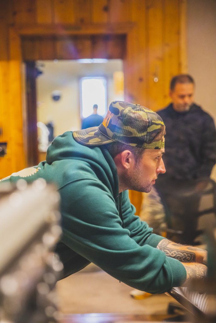 Michael Ray Readies New EP, 'Dive Bars & Broken Hearts' - MusicRow.com