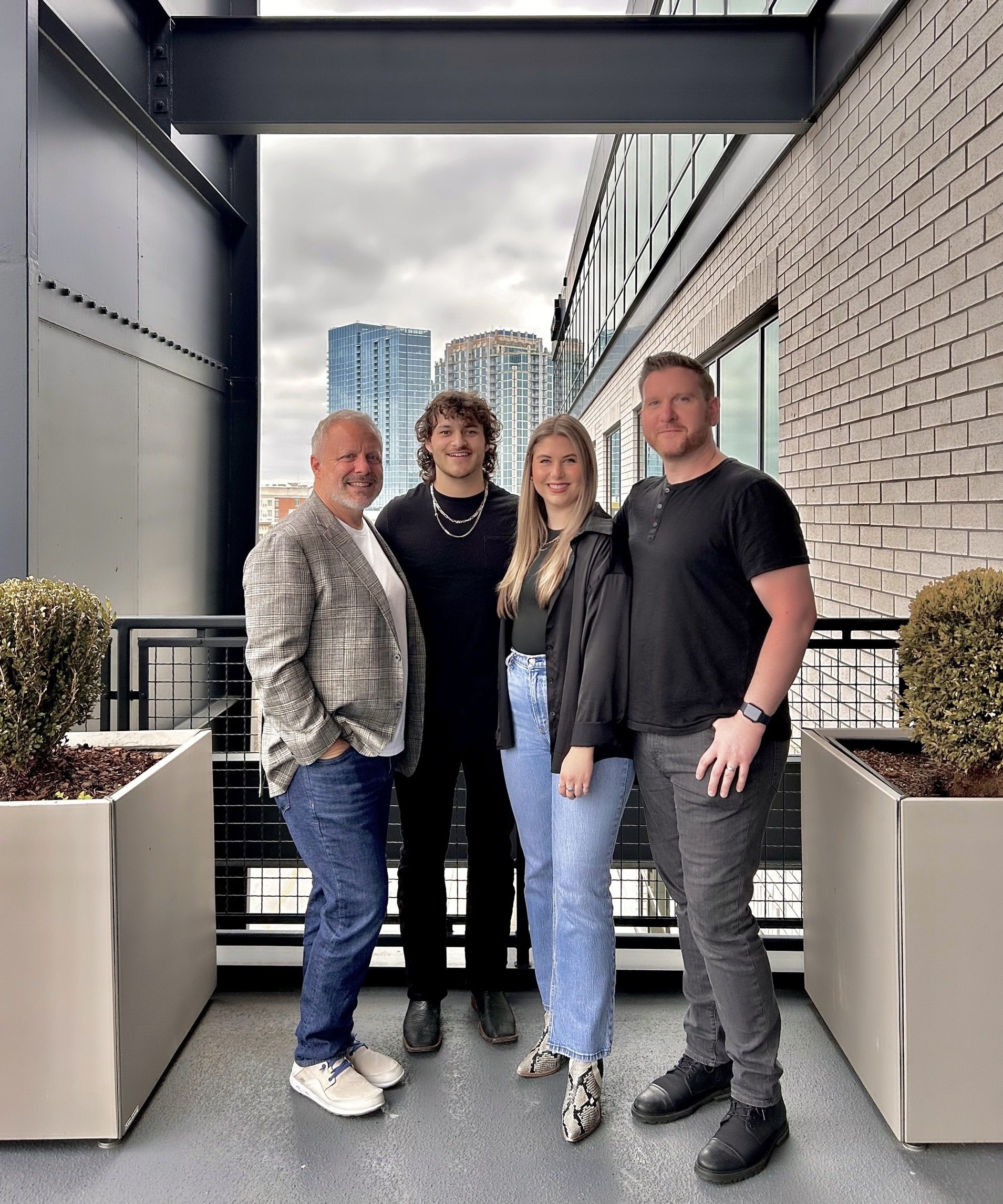 Nathan Wilson Signs With Round Hill Music - MusicRow.com