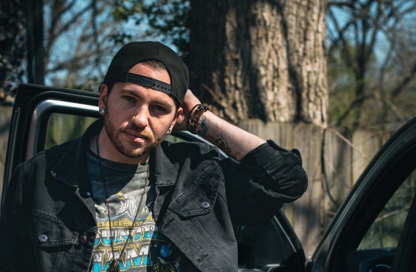 Ian Christian Signs With Sea Gayle Music - MusicRow.com