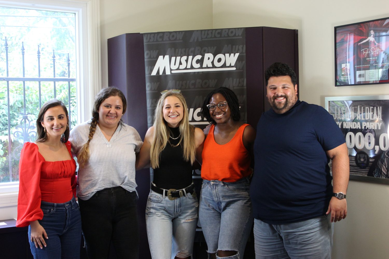 On The Row: Erin Kinsey Belts Her Heart Out To Reach Her Lifelong Dream ...