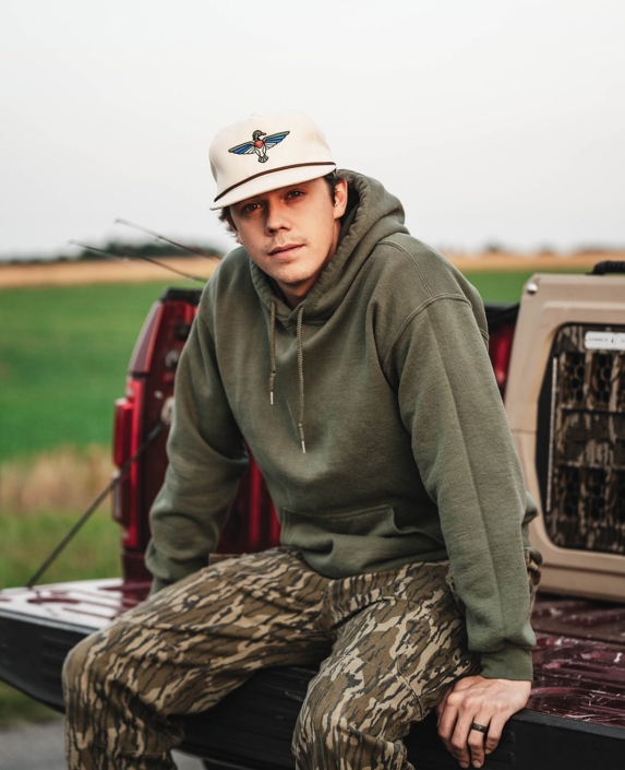 Dylan Marlowe Drops Debut EP 'Dirt Road When I Die' - MusicRow.com