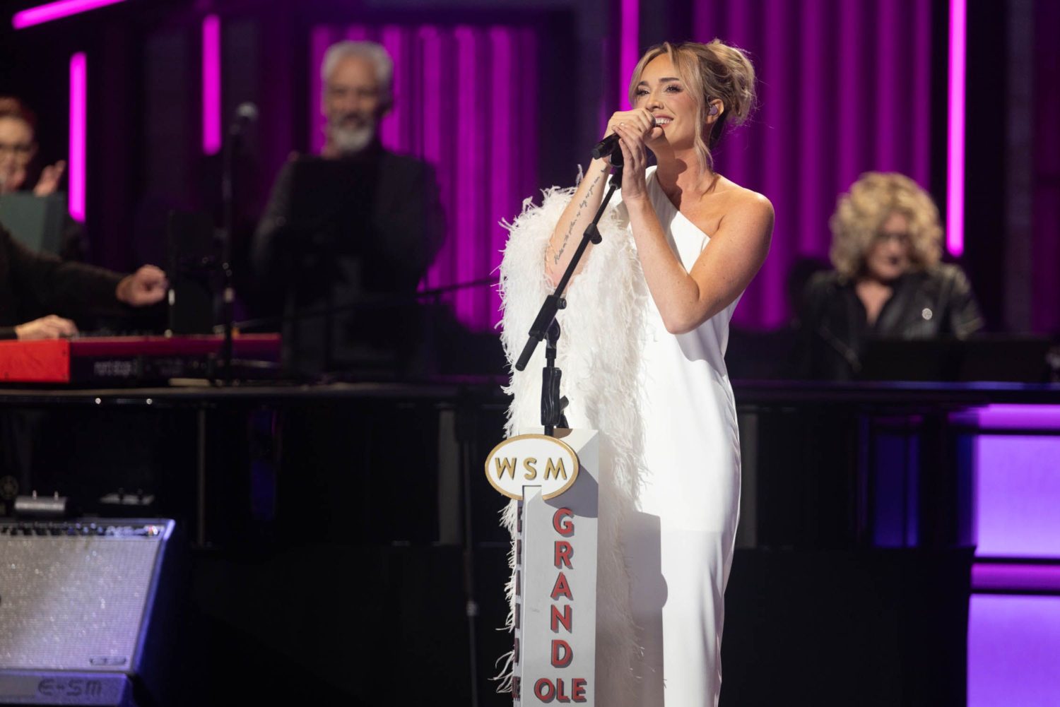 Sophia Scott Makes Grand Ole Opry Debut & Releases Debut Album ...
