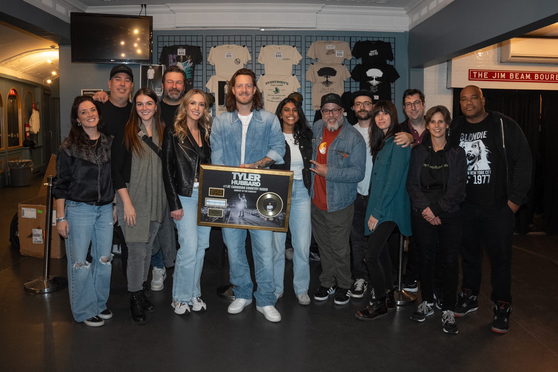 Artist Action: Tyler Hubbard, Brian Kelley, Riley Green, Tyler Braden ...