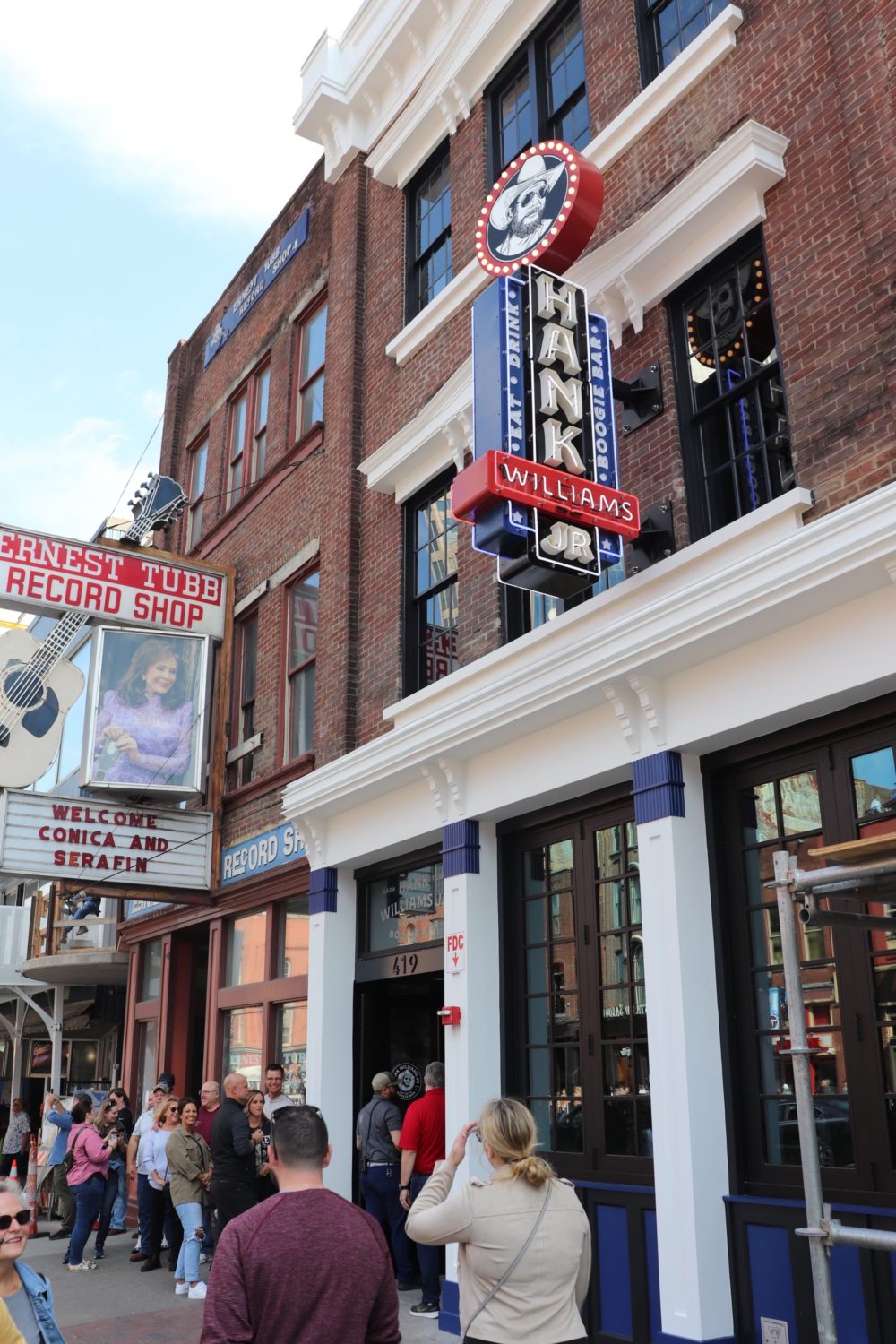 Hank Williams Jr Boogie Bar Opens On Lower Broadway In Nashville ...