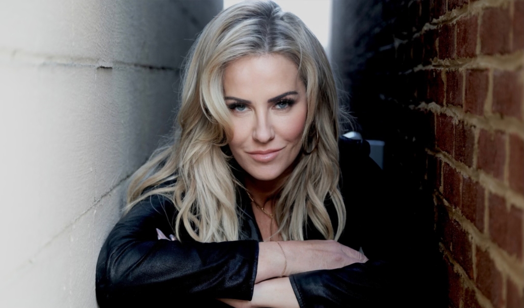 Backstage Country Welcomes New Host Kelly Ford - MusicRow.com