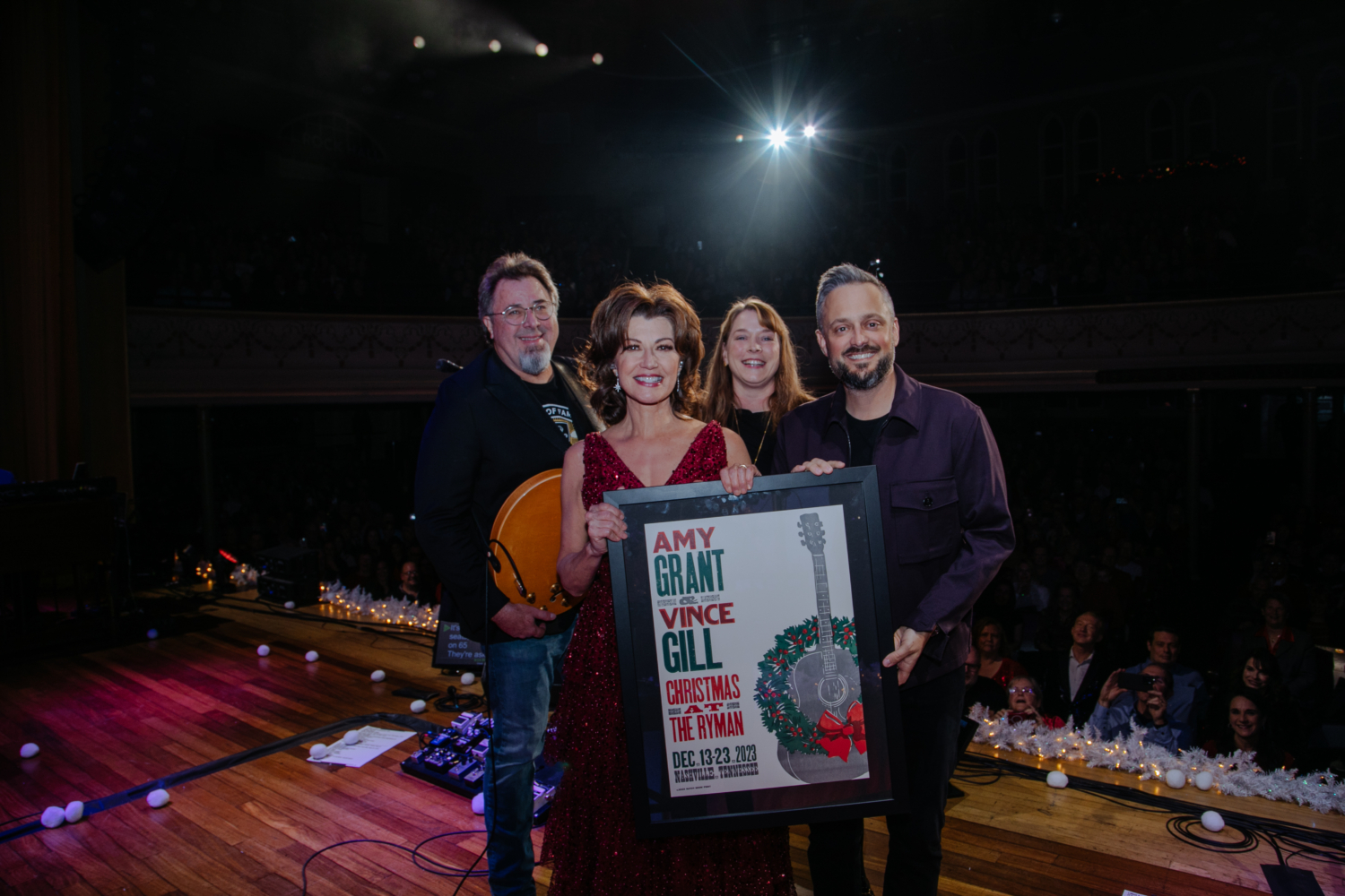 Amy Grant & Vince Gill Mark 100th 'Christmas At The Ryman' Show ...