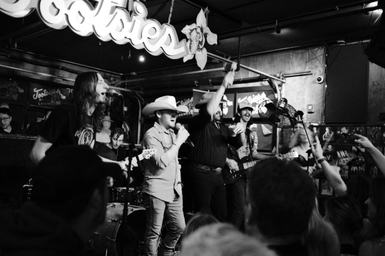 Industry Ink: Justin Moore & Randy Houser, Severance Records, Carin ...