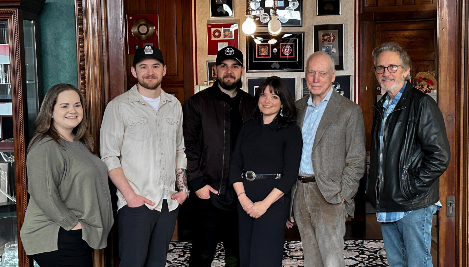 Major Bob Music & Dreamlined Entertainment Sign Jen Stegall - MusicRow.com