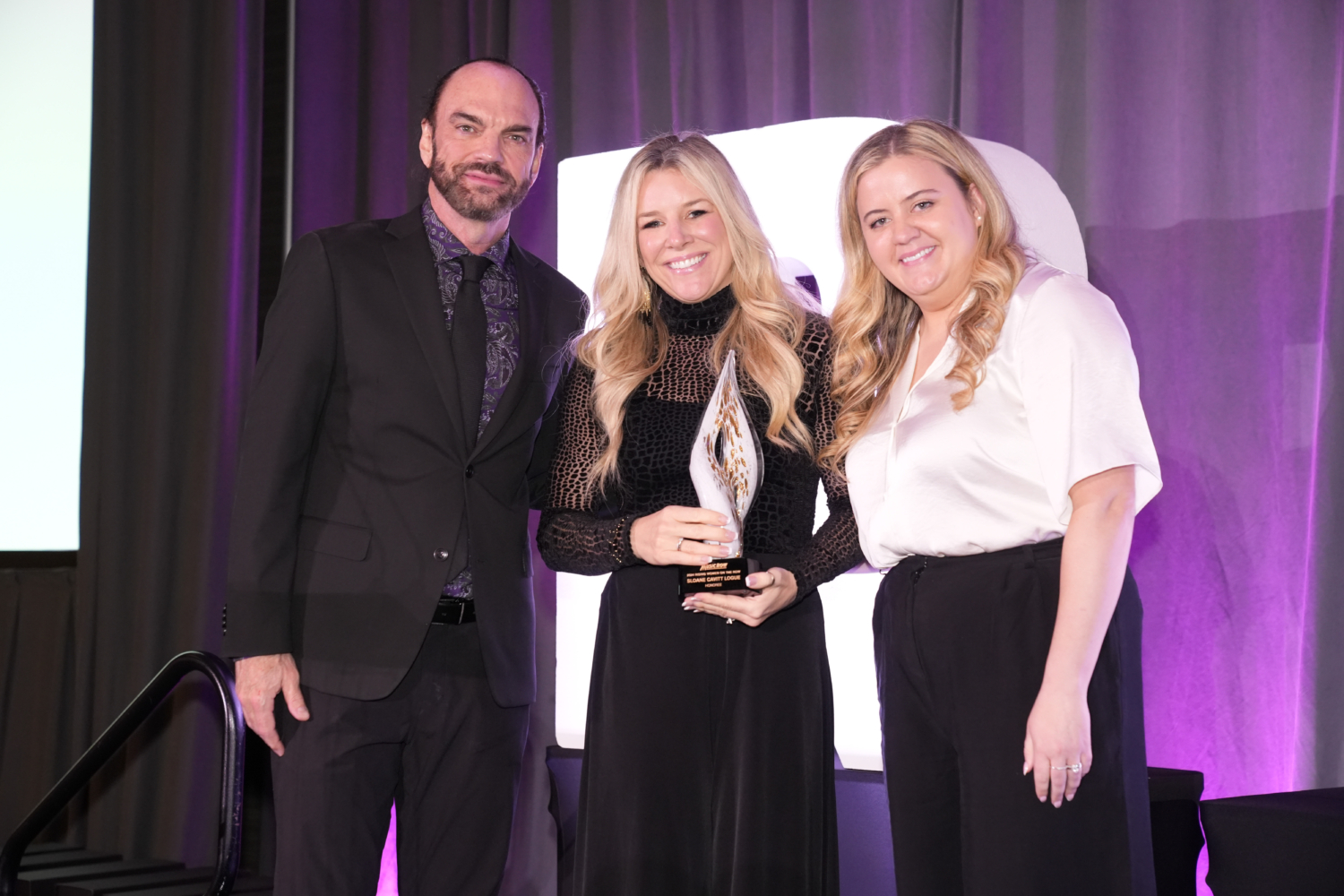 MusicRow Magazine Honors Six At 11th Annual Rising Women On The Row ...