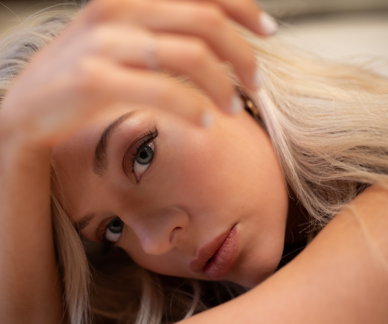 MacKenzie Porter Shares Six Years Of Confessions On Debut Album ...