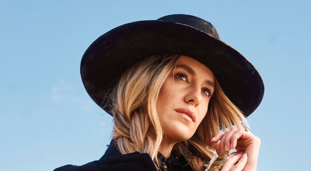 Lainey Wilson To Open Bell Bottoms Up Bar In Downtown Nashville ...